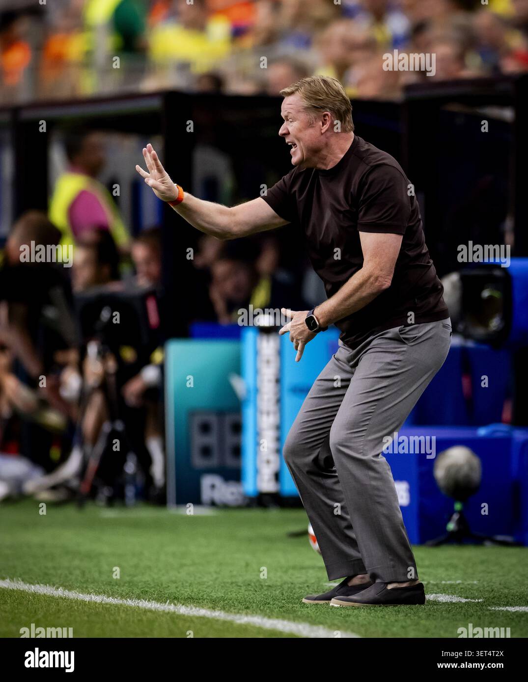 HOUSTON - Netherlands coach Ronald Koeman during the FIFA 2026 Group F ...