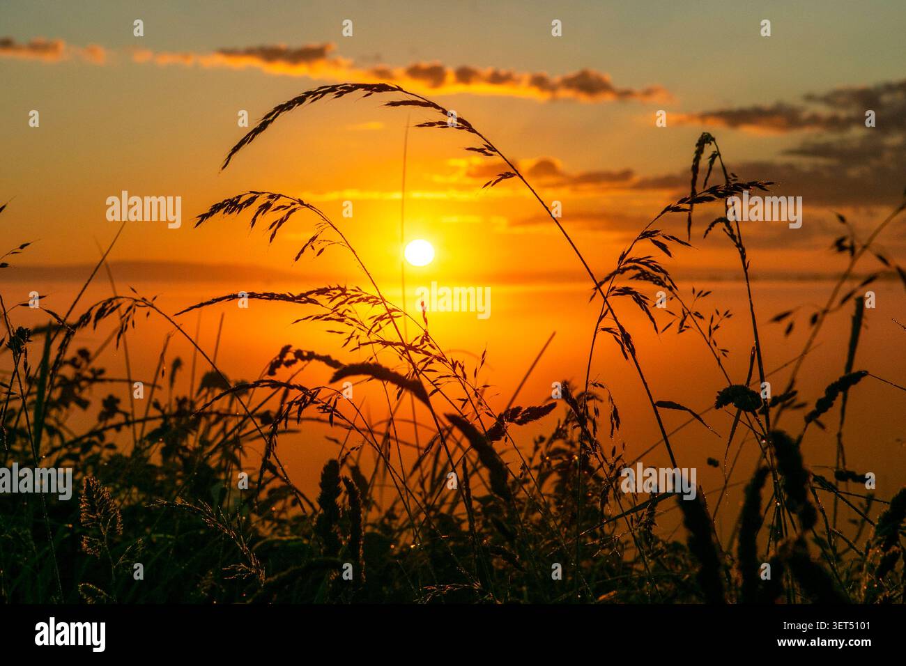 Southport, Merseyside, 21.06.2026 As a stunning sunrise starts the day ...
