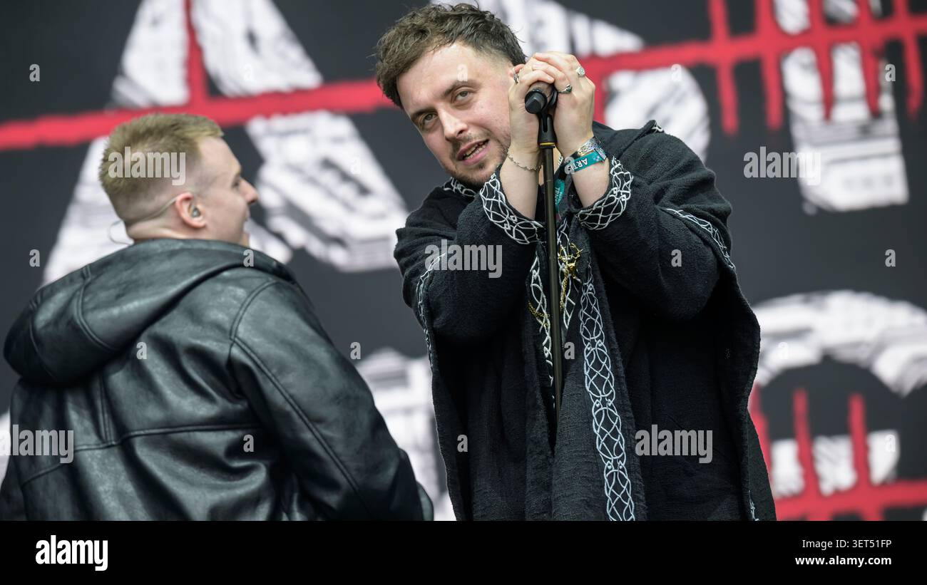 Glasgow, UK. 20th June, 2026. Ronan Bell, Ted Conway of Chasing Abbey ...