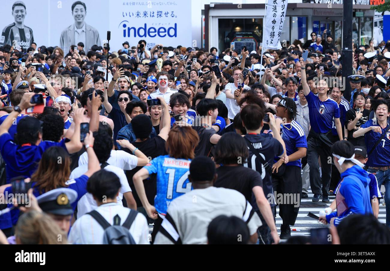 Japanese supporters and young people get loud to celebrate Japan's ...
