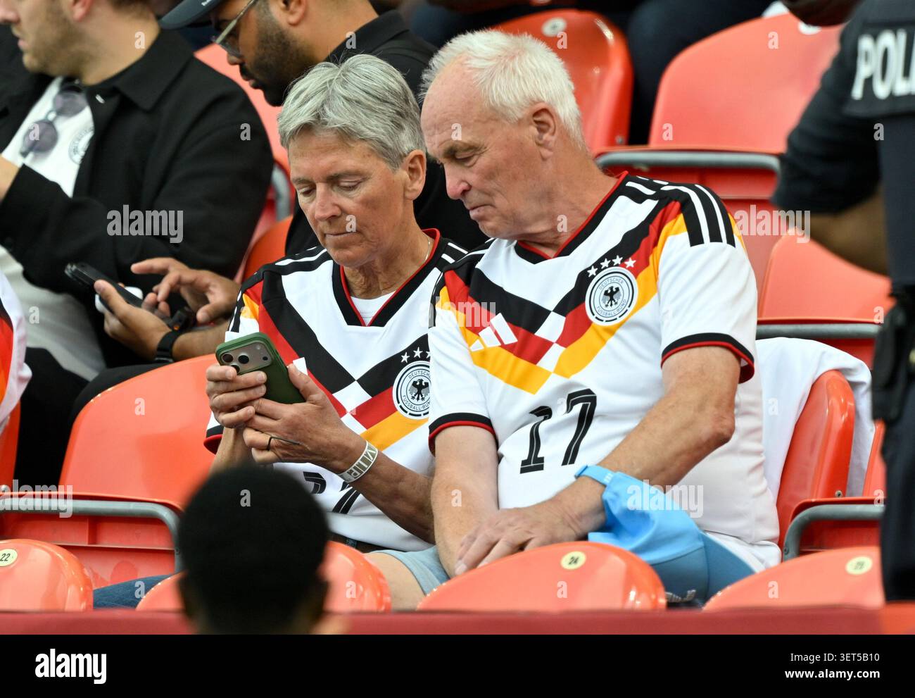 Karin Wirtz (mother of Florian Wirtz, Germany), Hans-Joachim Wirtz ...