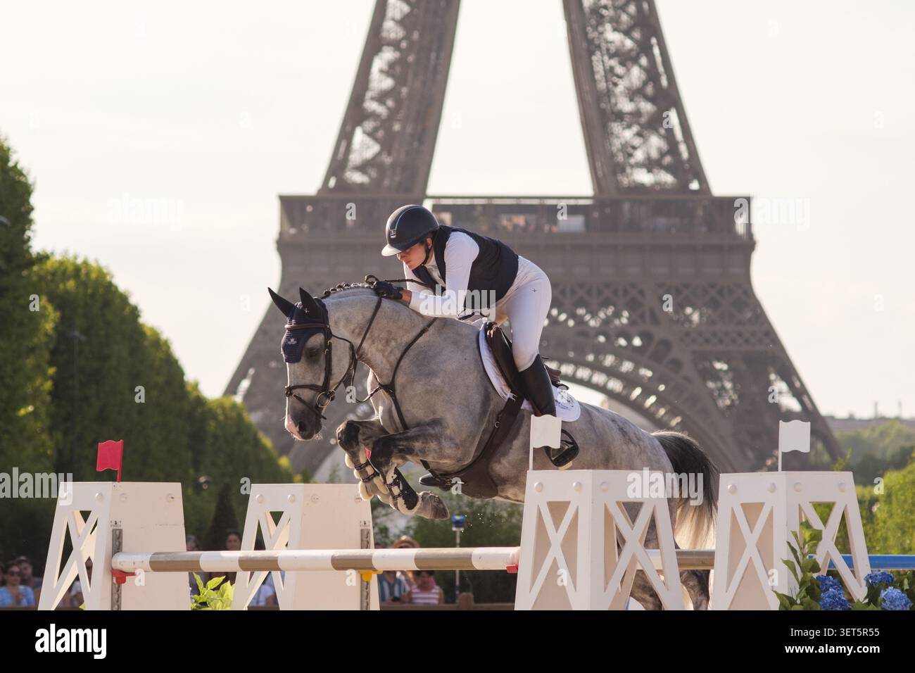 Lara TRYBA (FRA) riding SHOT GUN during the Longines Paris Eiffel ...