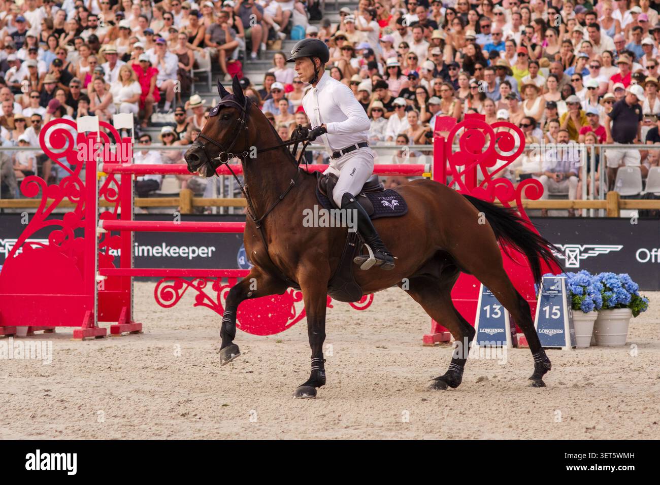 IPA85907339 - Max KÜHNER (AUT) riding EIC UP TOO JACCO BLUE during the ...