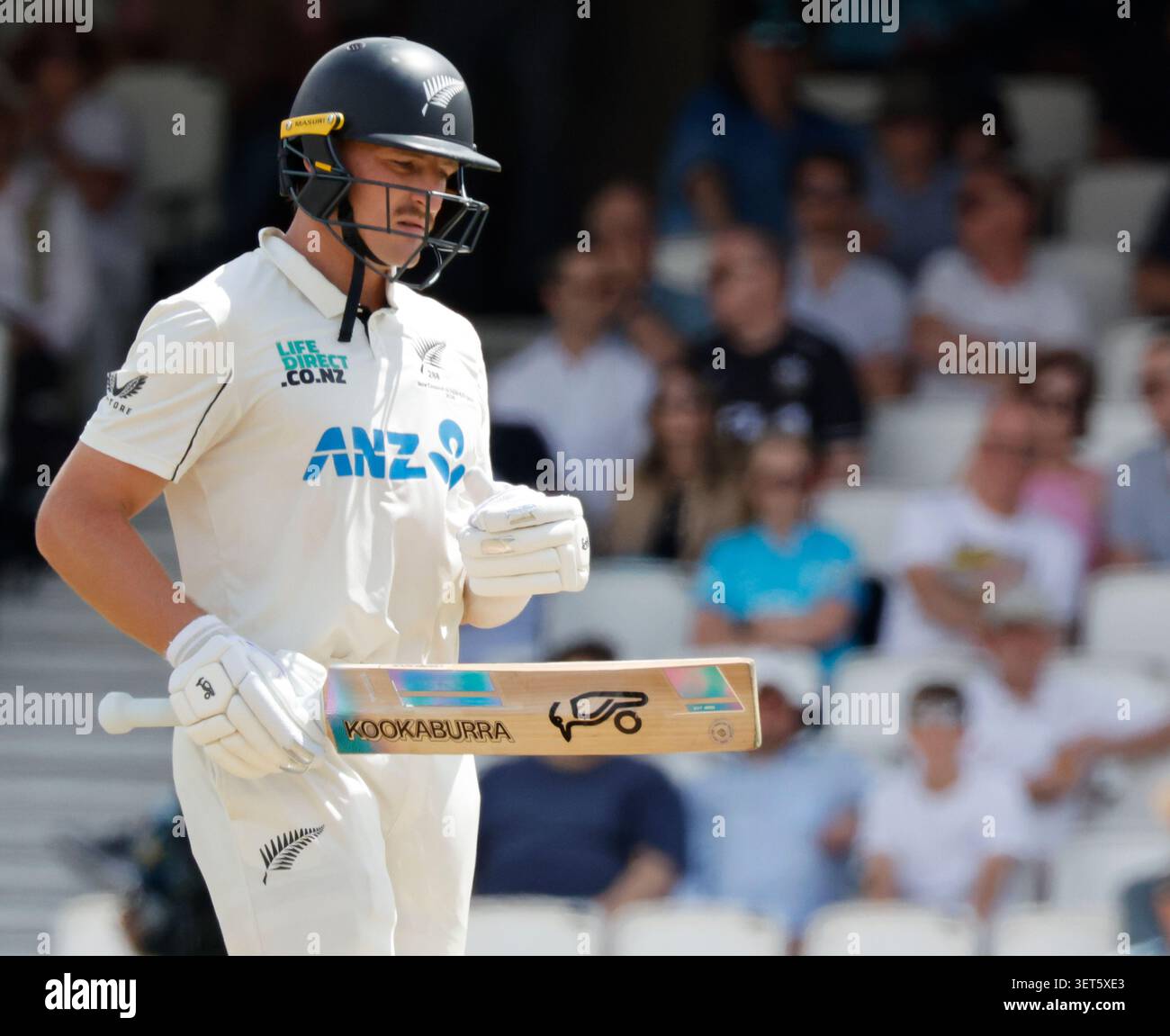 London, ENGLAND - Nathan Smith of New Zealand in action during 2nd ...