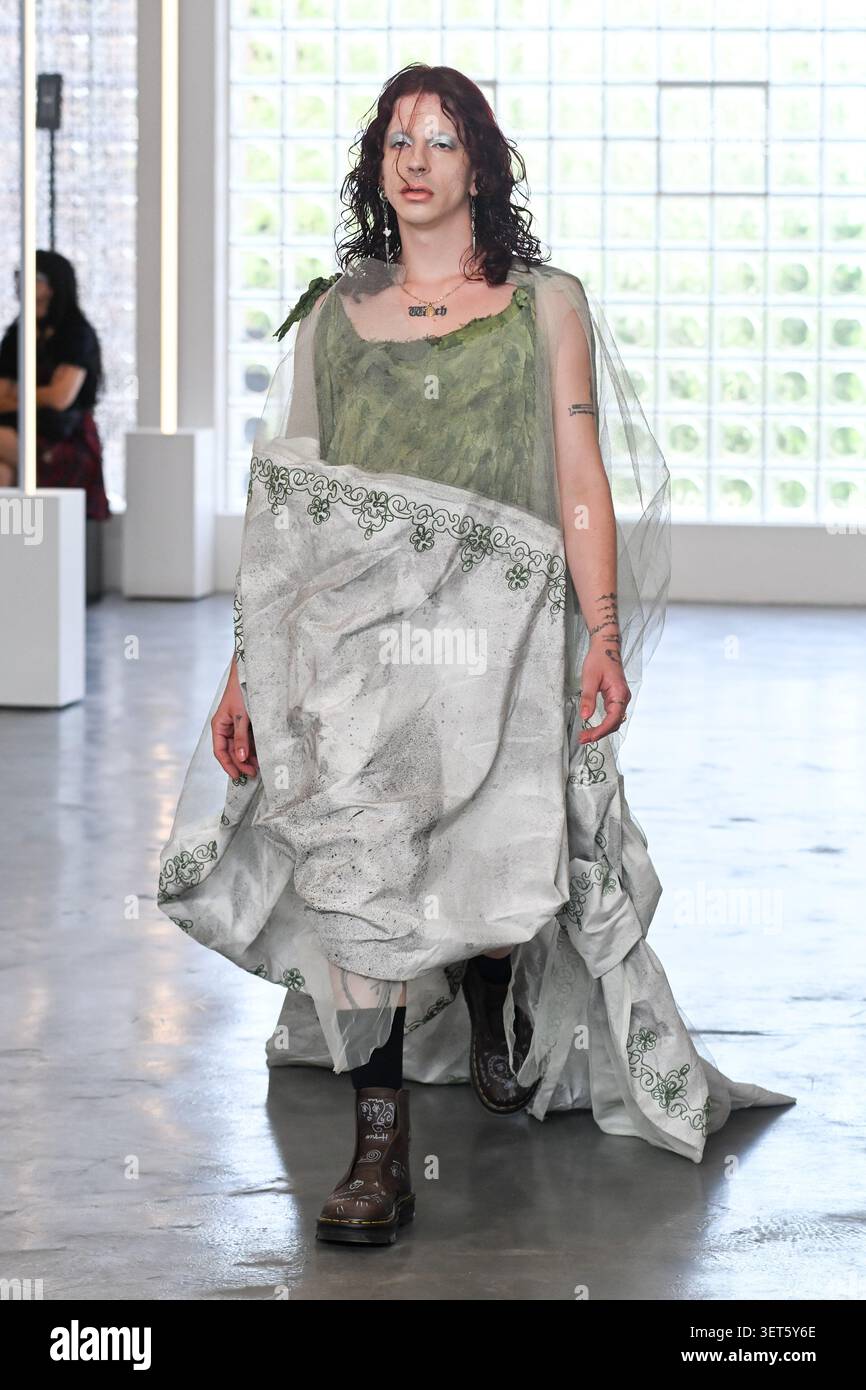 IPA85907793 - Milan, Milan Men’s Fashion Week Spring/Summer 2027 - Men ...