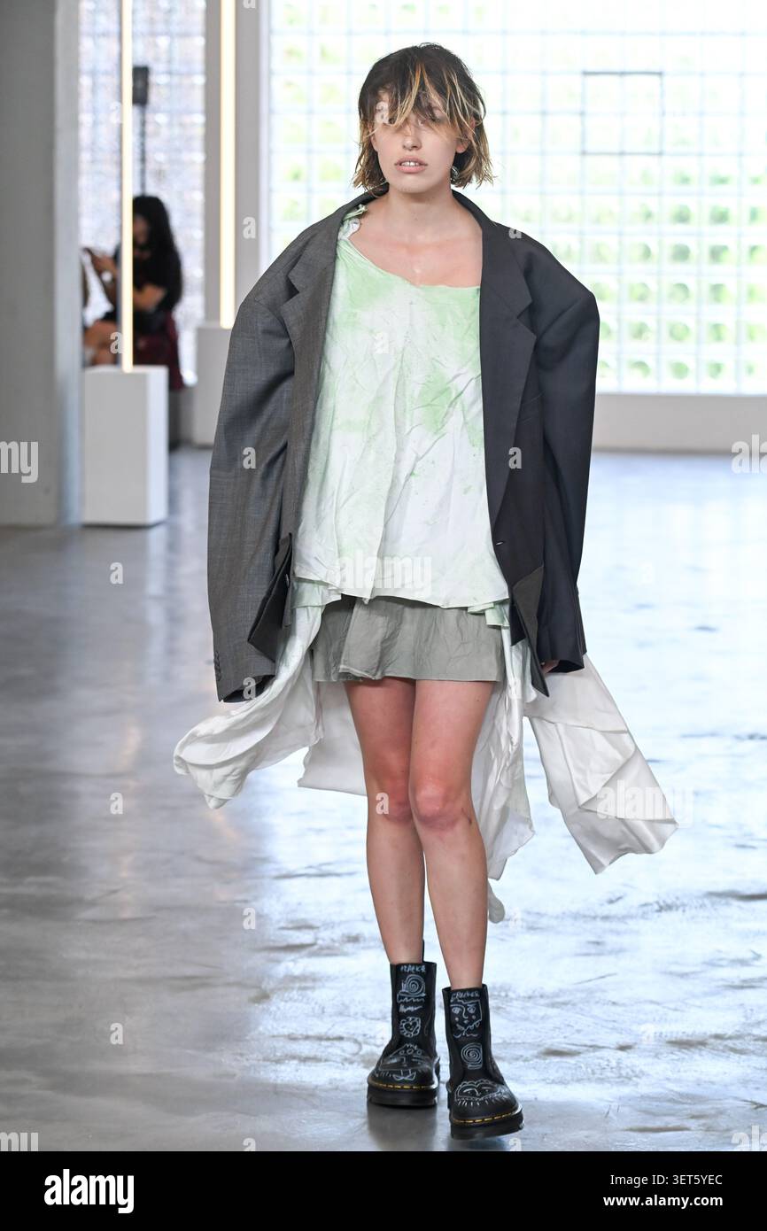 IPA85907715 - Milan, Milan Men’s Fashion Week Spring/Summer 2027 - Men ...