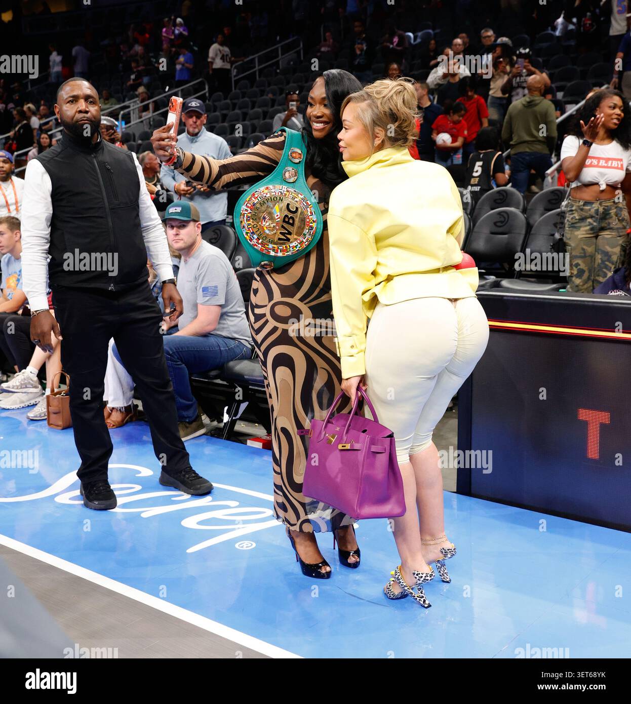 Claressa Shields and Latto take a picture after the Indiana Fever and ...