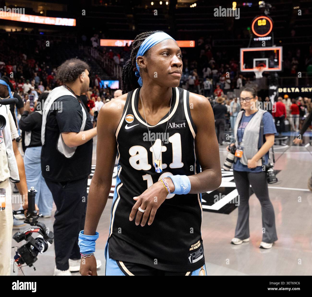Indiana Fever take on Rhyne Howard #10 and the Atlanta Dream at State ...