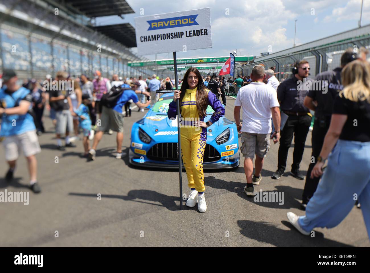 Lucas Auer (A/Mercedes-AMG Team Landgraf, #22), Mercedes-AMG GT3 in the ...