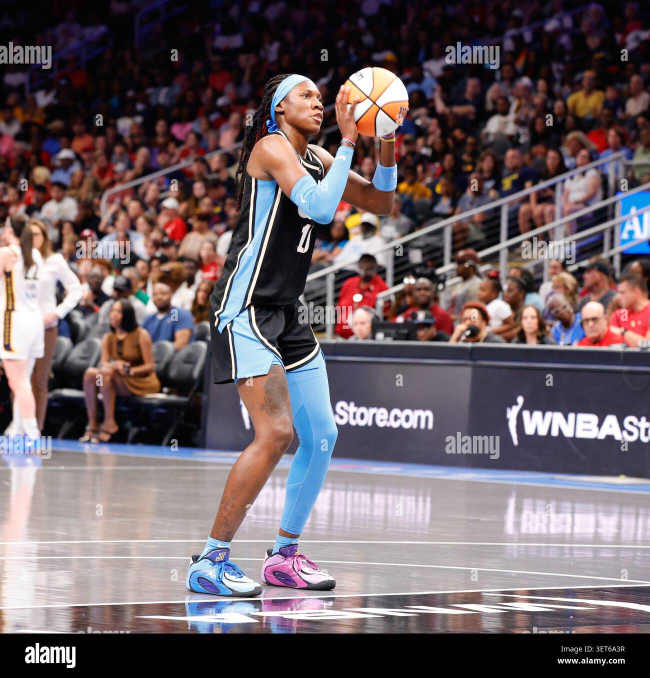 Indiana Fever take on Rhyne Howard #10 and the Atlanta Dream at State ...