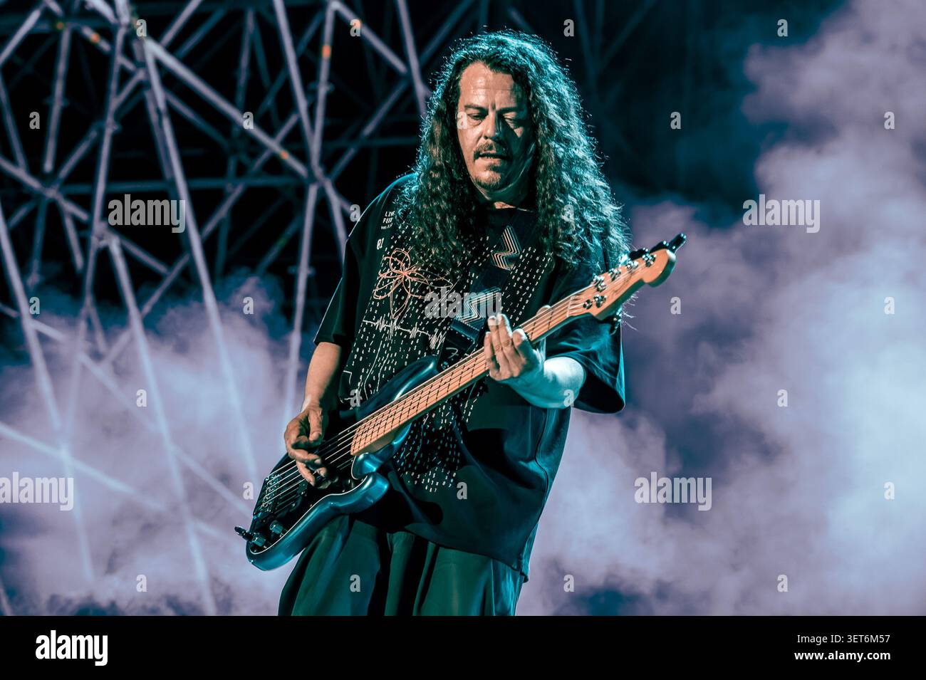 Ermanno Carla play the bass during the Music Concert NEGRAMARO - UNA ...