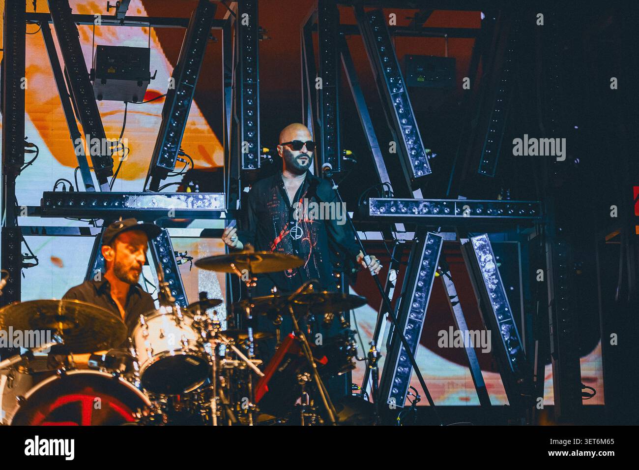 Giuliano Sangiorgi sing during the Music Concert NEGRAMARO - UNA STORIA ...
