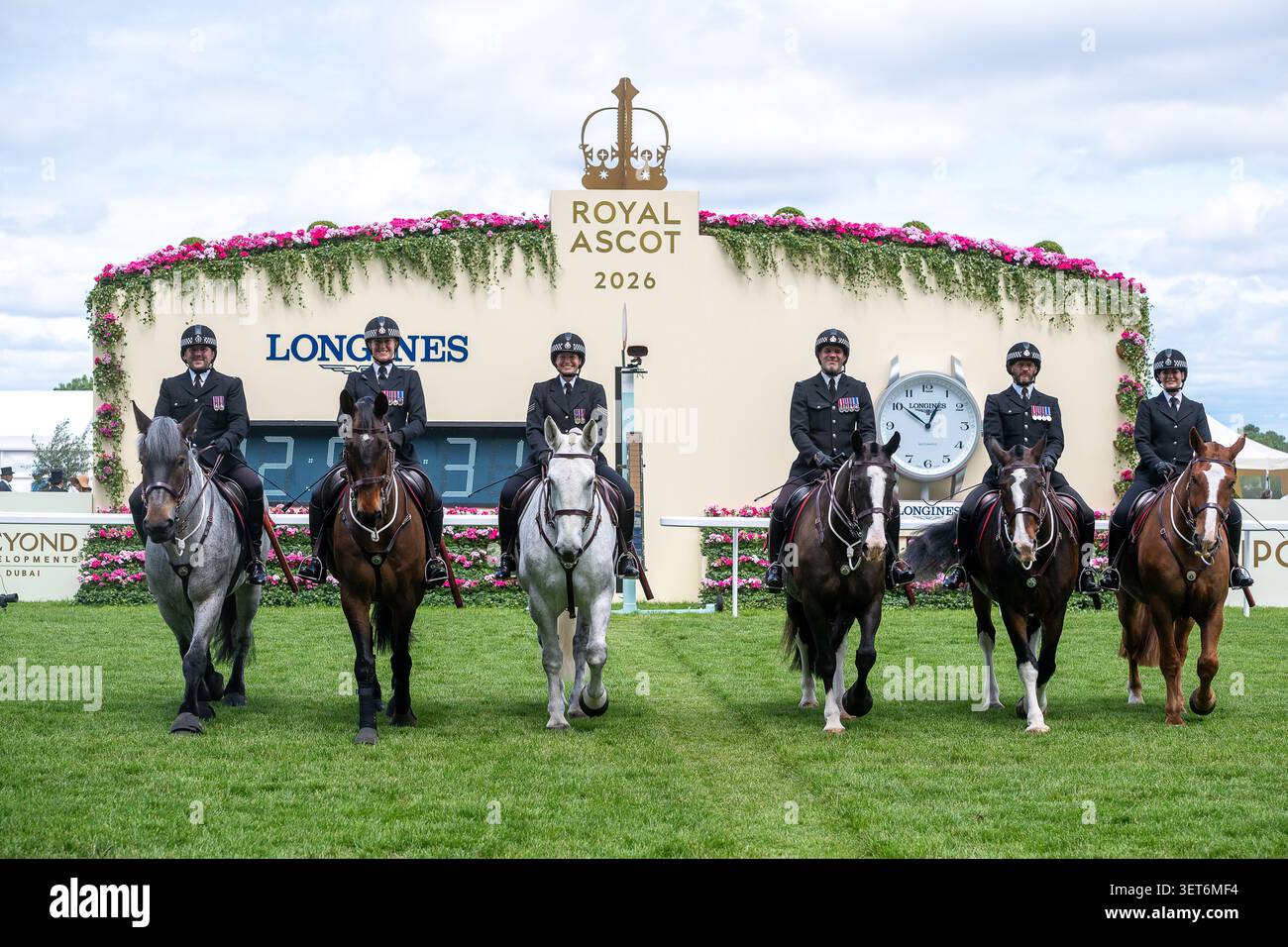 Ascot, Berkshire, UK. 20th June, 2026. Thames Valley Mounted Police ...