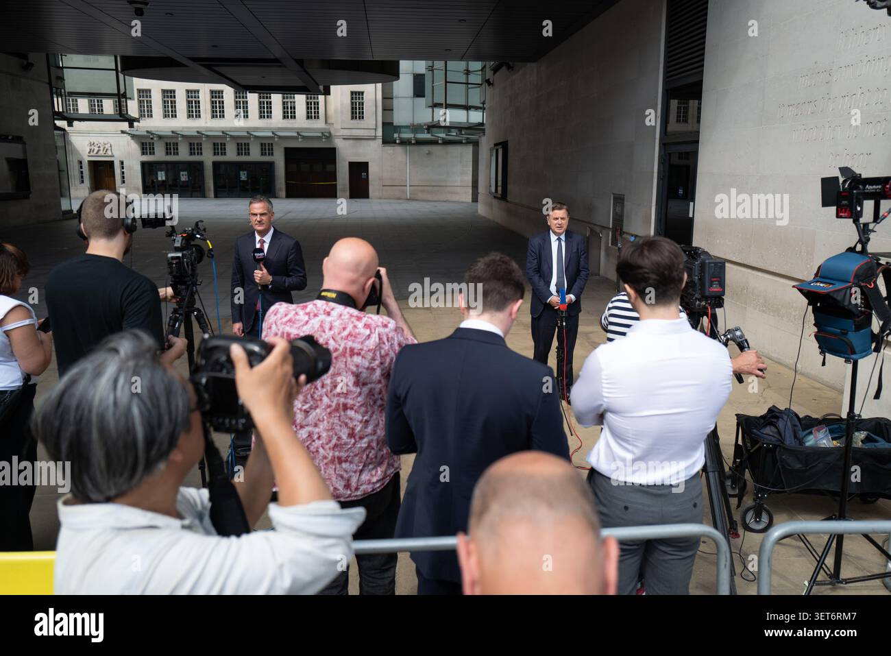 (L-R) Business Secretary Peter Kyle and Shadow Chancellor of the ...