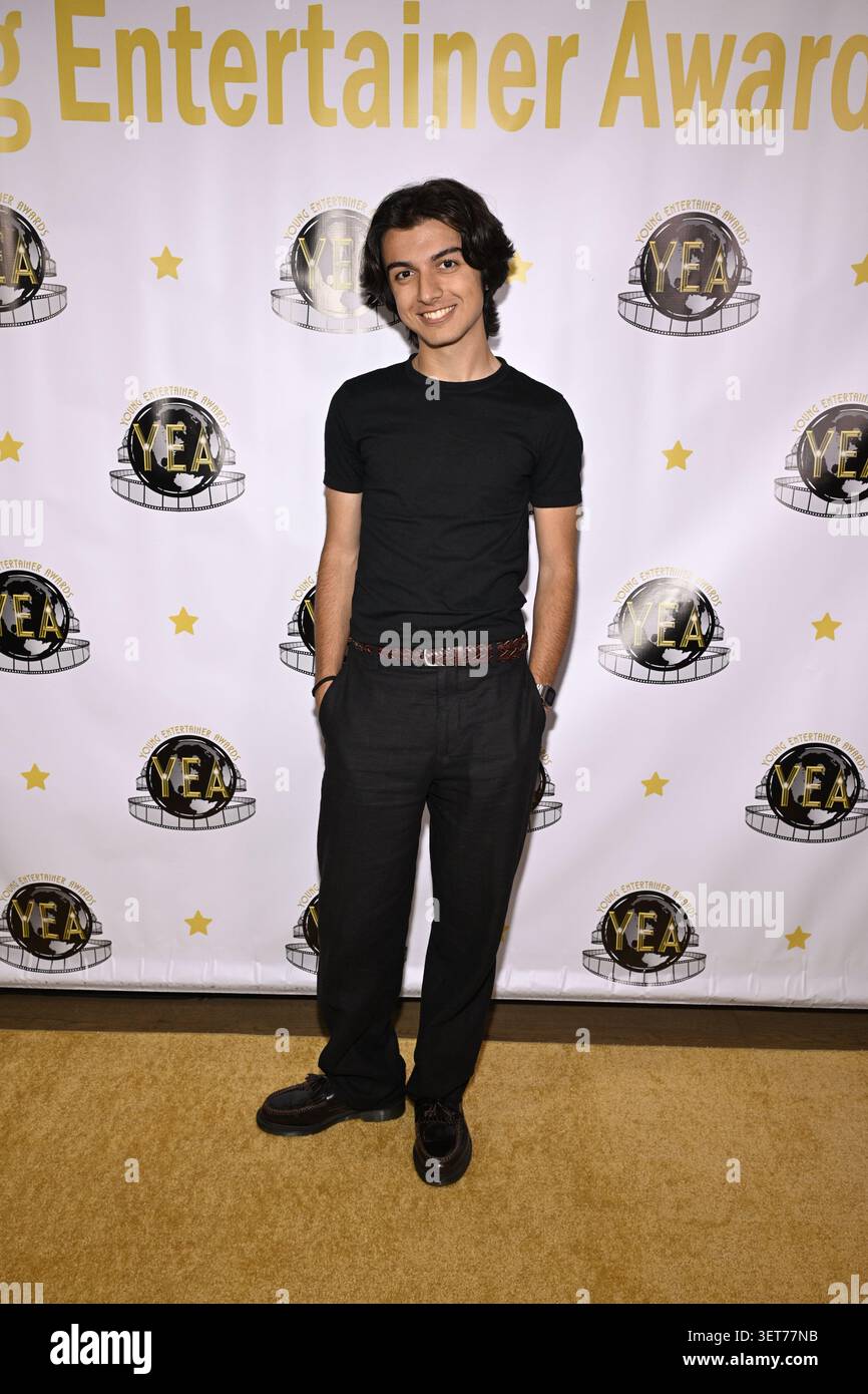 Actor Bardia Seiri attends 2026 Annual Young Entertainer Awards at ...