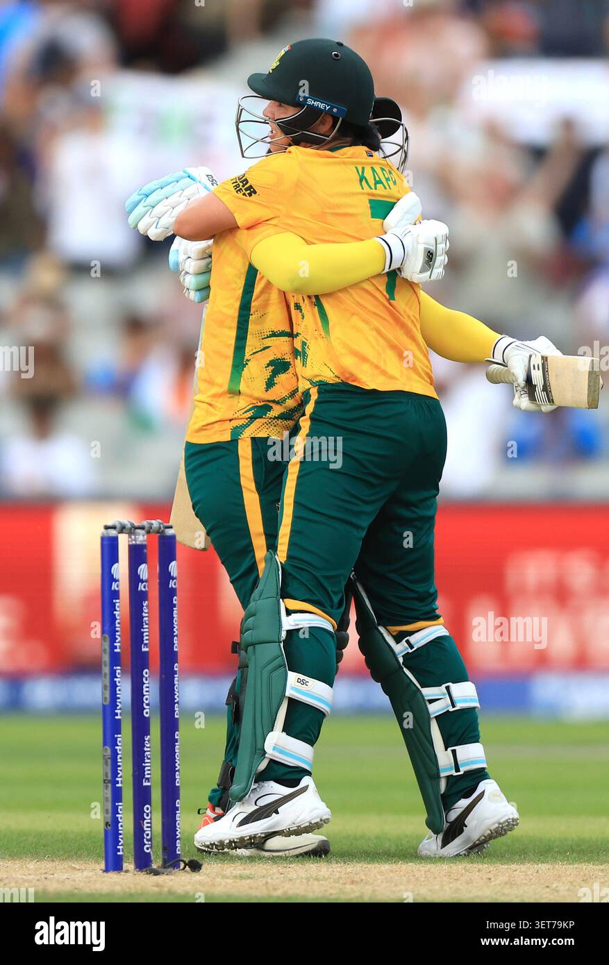 South Africa's Marizanne Kapp (right) and Chloe Tryon celebrate ...