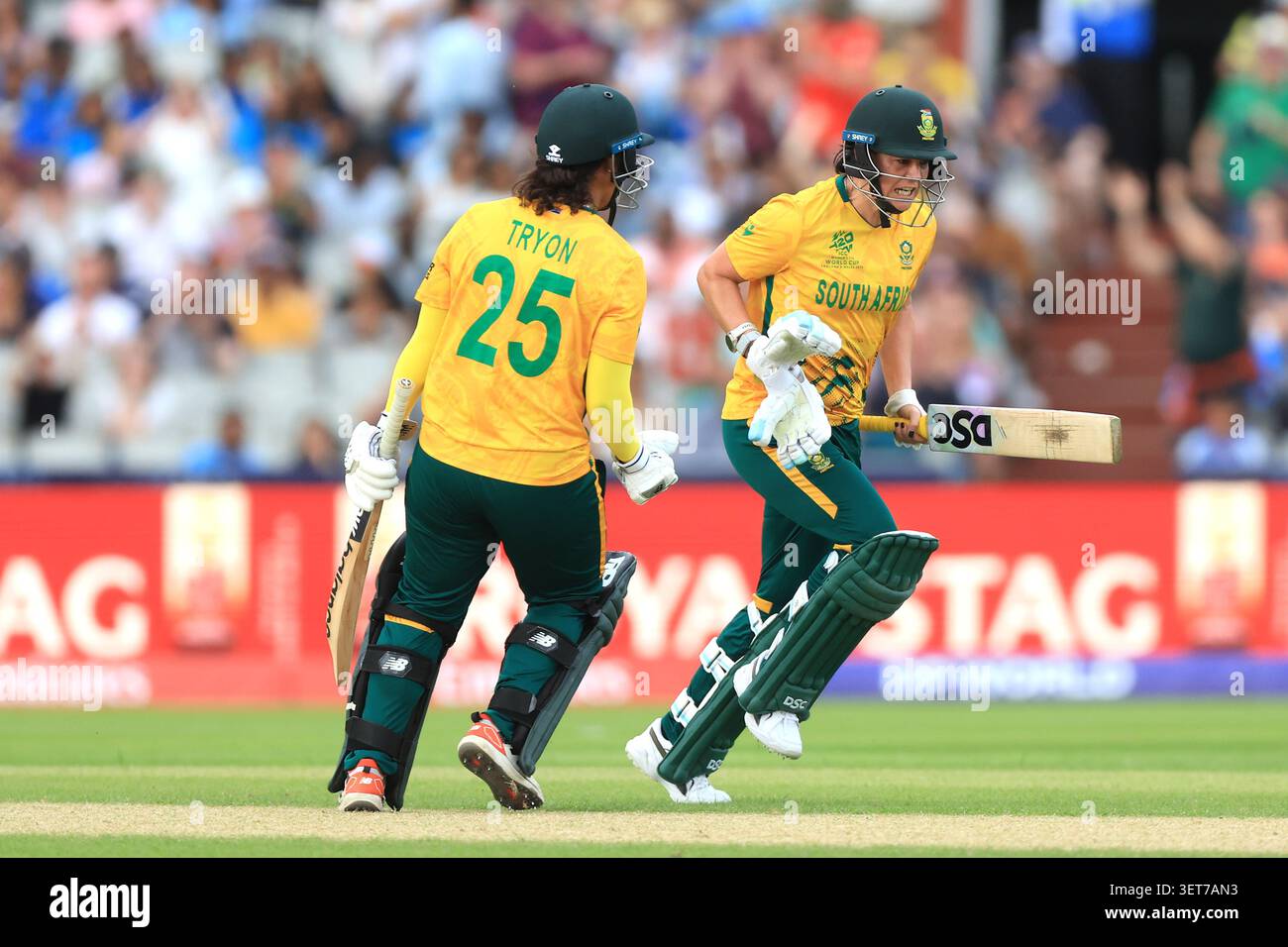 South Africa's Chloe Tryon (left) and Marizanne Kapp celebrate ...