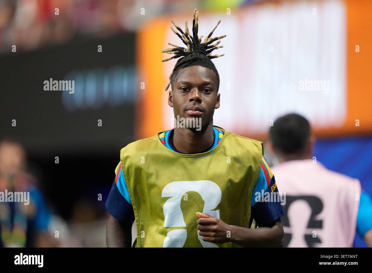 Spain's Nico Williams warms up during the World Cup Group H soccer ...