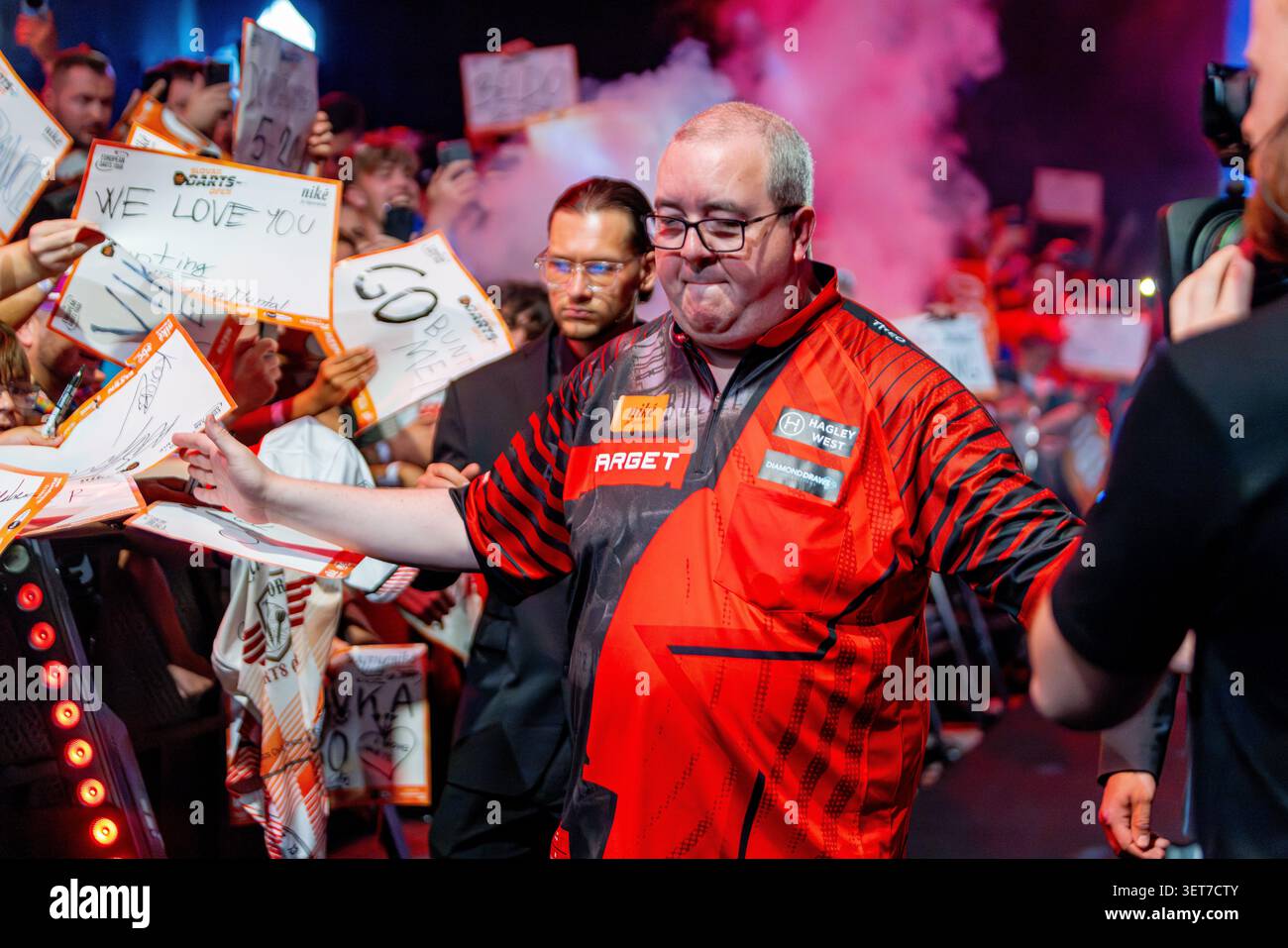 Bratislava, Slovakia, 21. June 2026. Pictured dart player from England ...