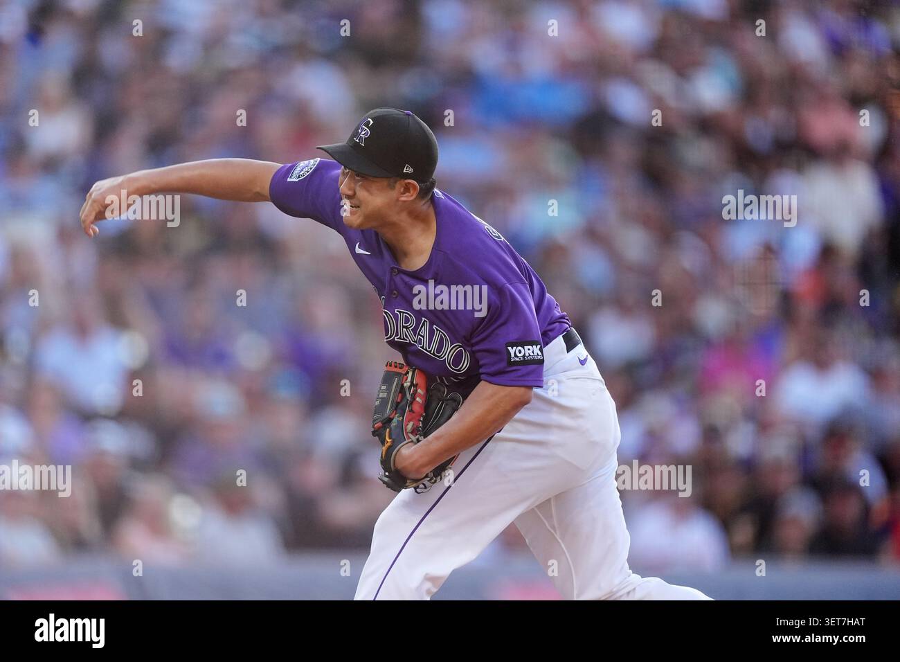Colorado Rockies starting pitcher Tomoyuki Sugano (11) in the first ...