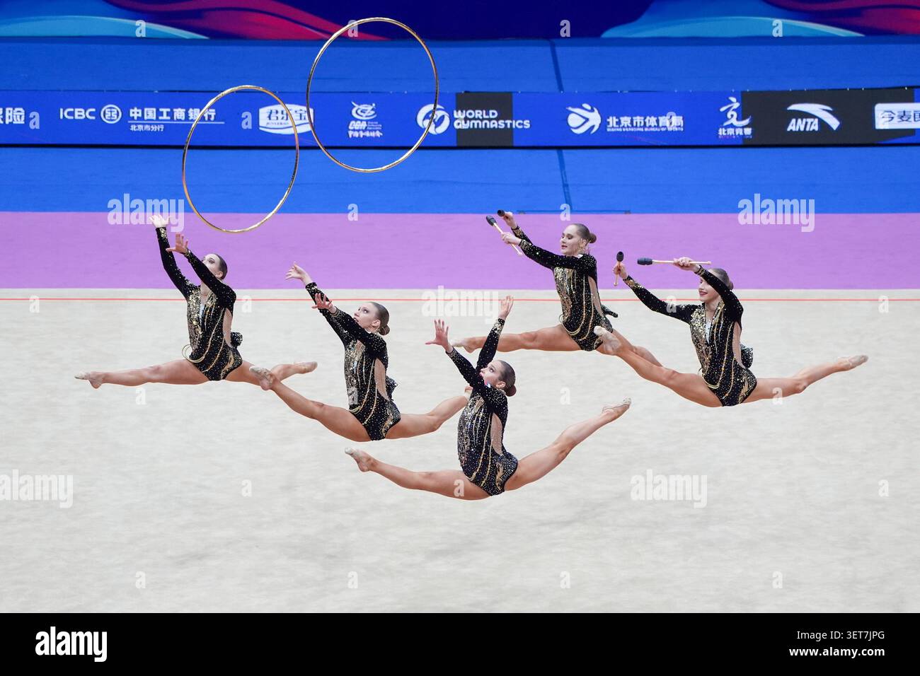 (260622) -- BEIJING, June 22, 2026 (Xinhua) -- Team Russia perform ...