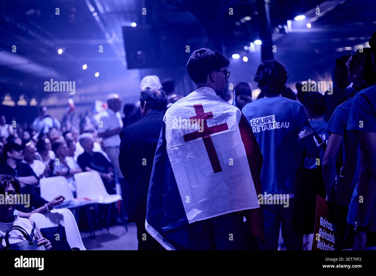 Militants at Bruno Retailleau's rally in Vincennes on June 20, 2026, as ...