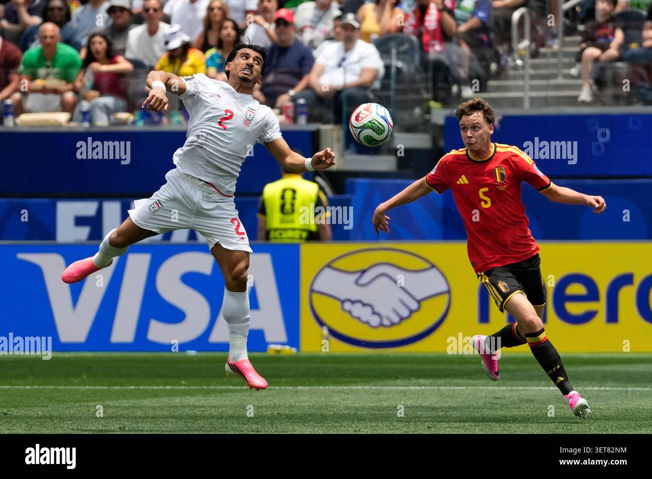 Iran's Saleh Hardani, left, and Belgium's Maxim De Cuyper compete for ...