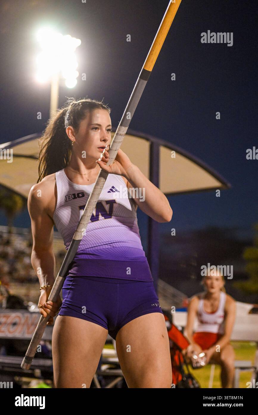 Hana Moll of Washington wins the women's pole vault with a height of 4 ...