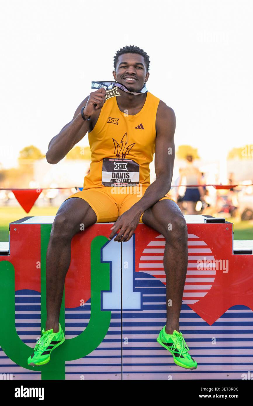 Jayden Davis of Arizona State wins the men's 400m in 44.98 during the ...
