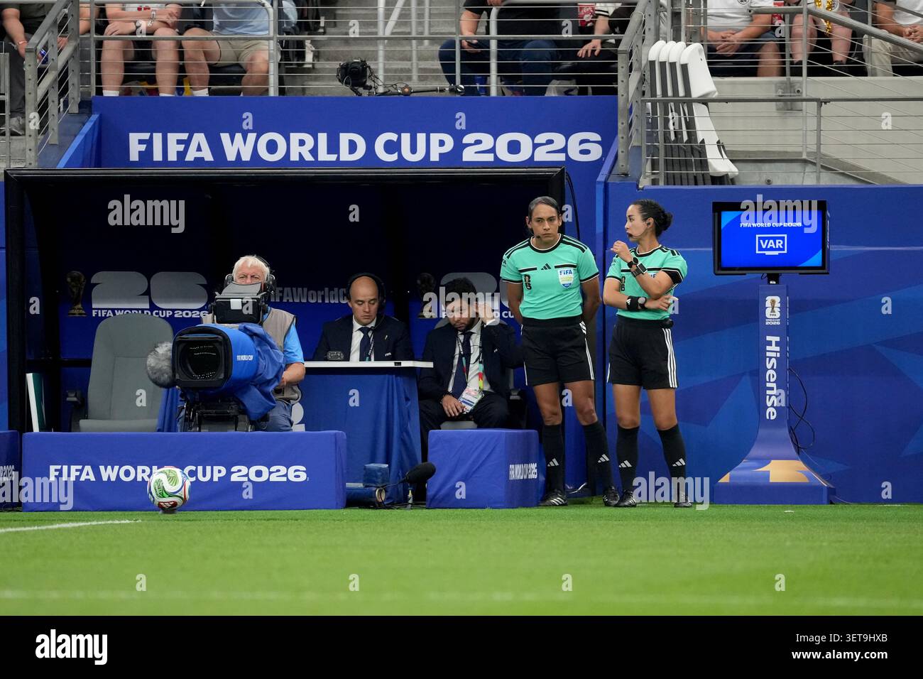 The referees, GARCIA Katia (MEX) and RAMIREZ Sandra (MEX),during the ...