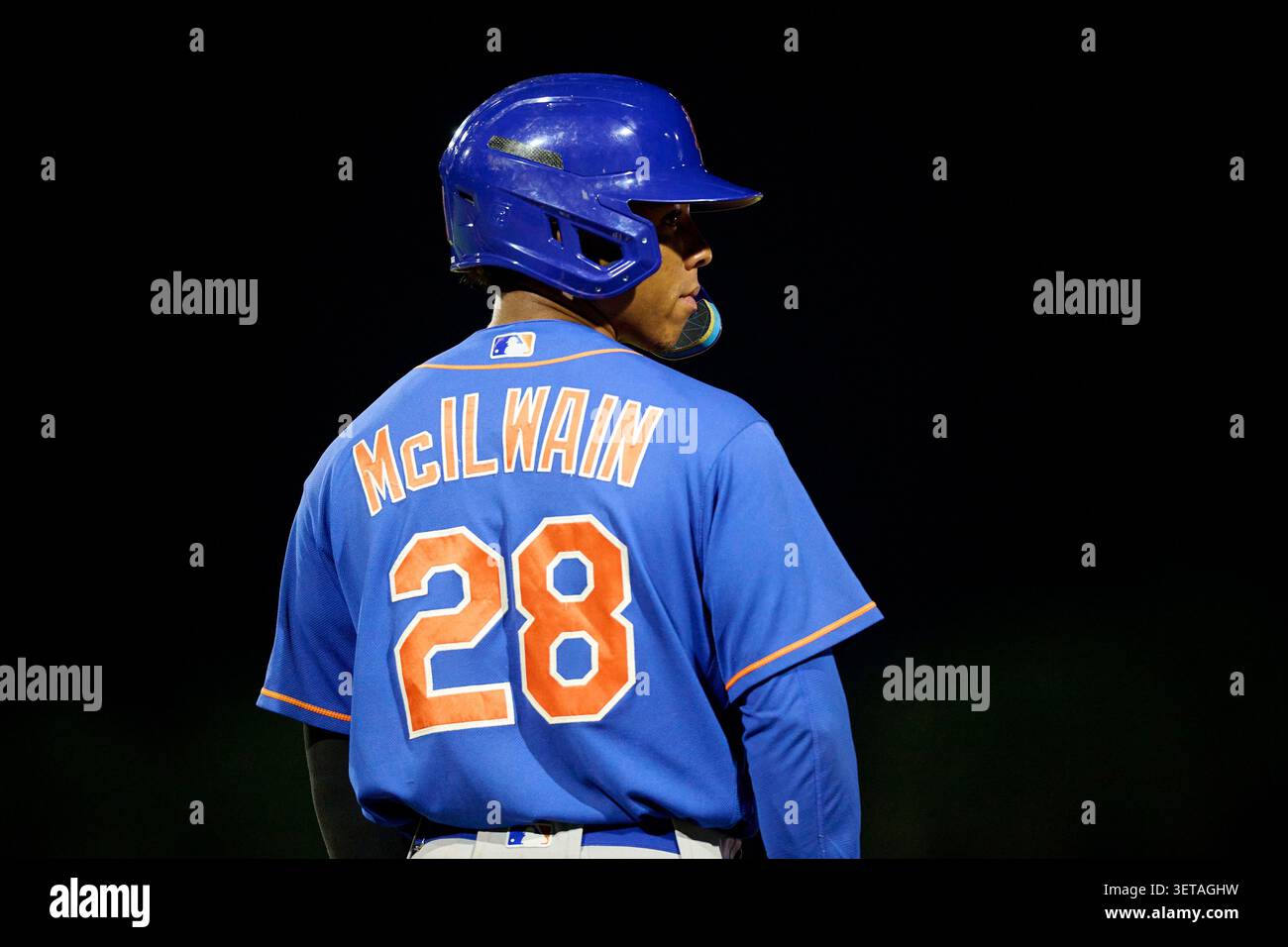 New York Mets Brandon McIlwain (28) on base during an MLB Spring ...