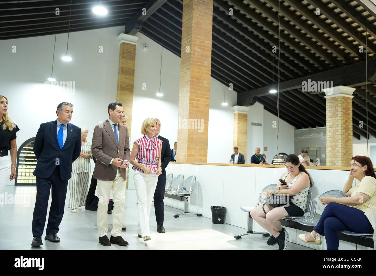 The acting President of the Regional Government of Andalusia, Juanma ...