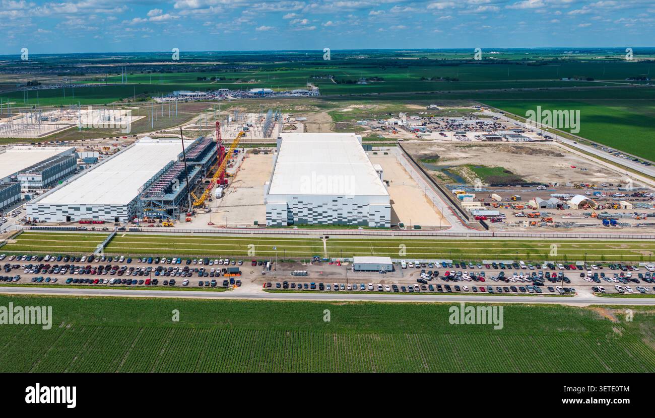 Hutto, TX - 8 April 2026: Construction of a massive AI data center ...