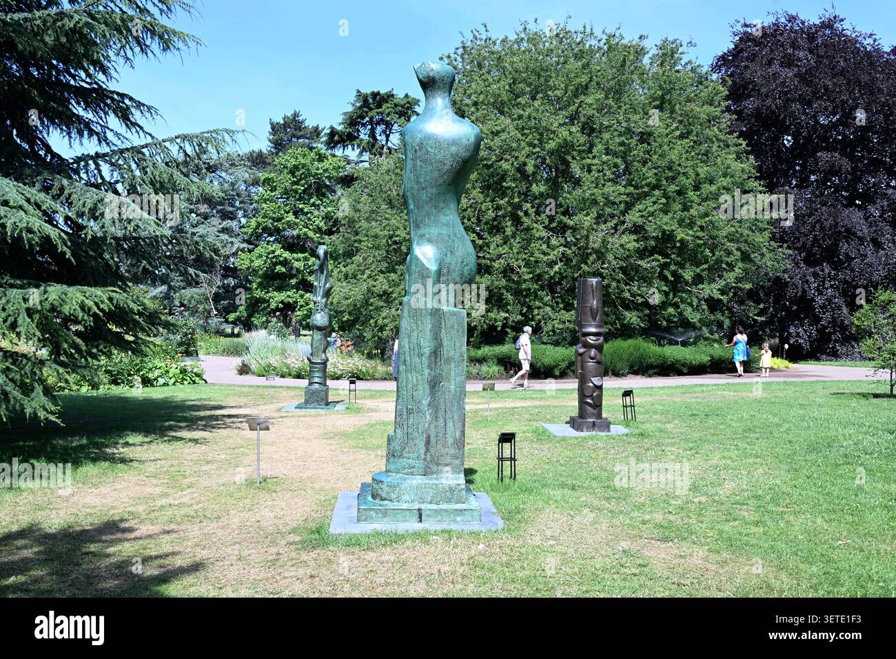 Set across Kew's iconic landscapes and world-renowned botanical ...