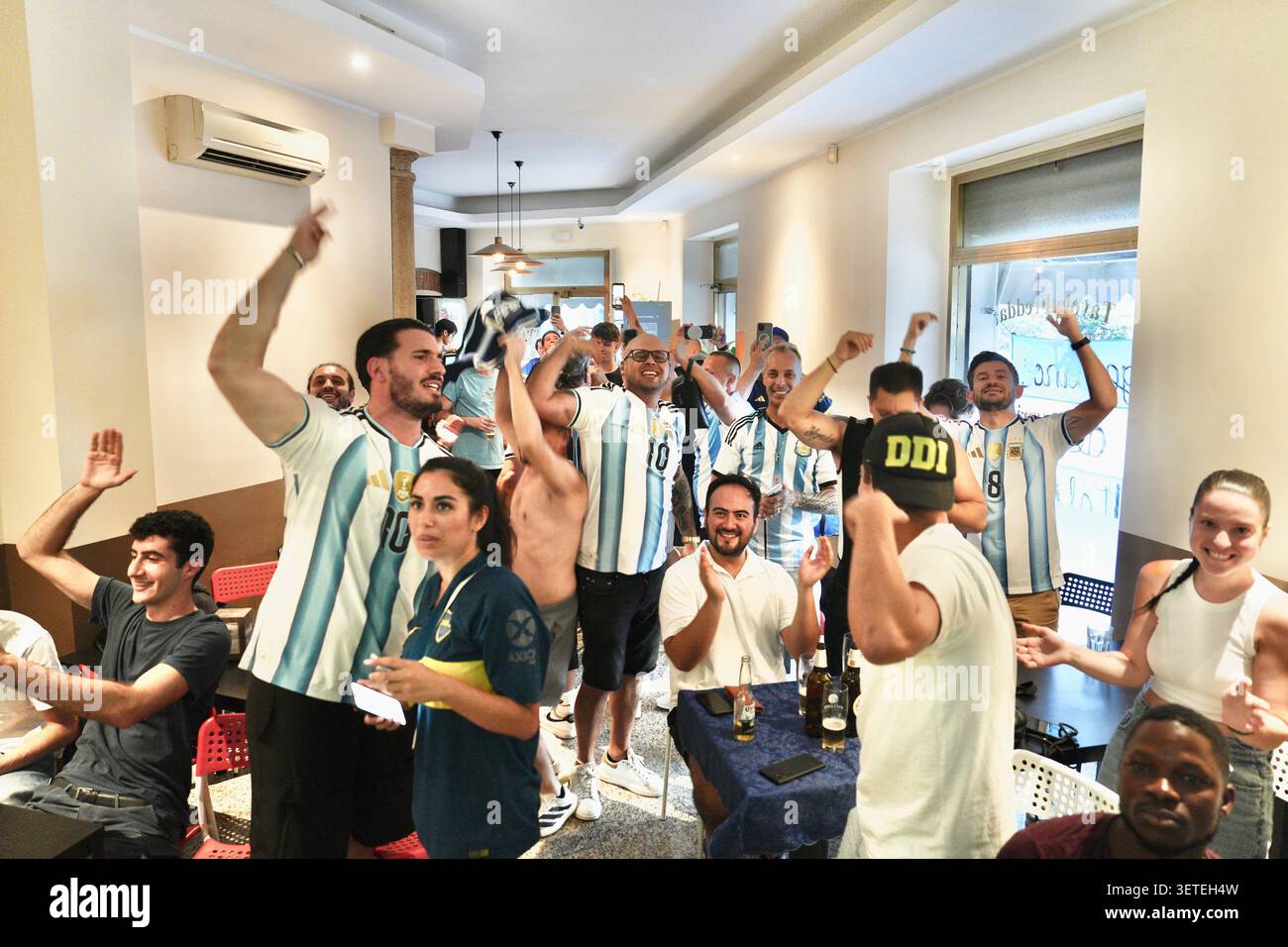 IPA85946038 - Milan, 2026 World Cup: Argentine fans watch the Argentina ...