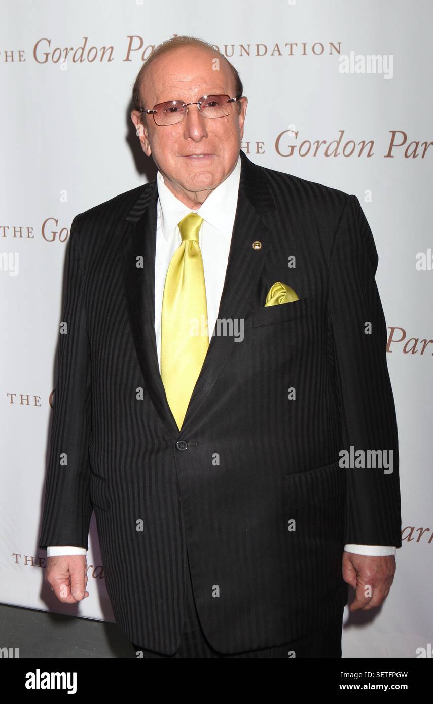 **FILE PHOTO** Clive Davis Has Passed Away. Clive Davis attends The ...