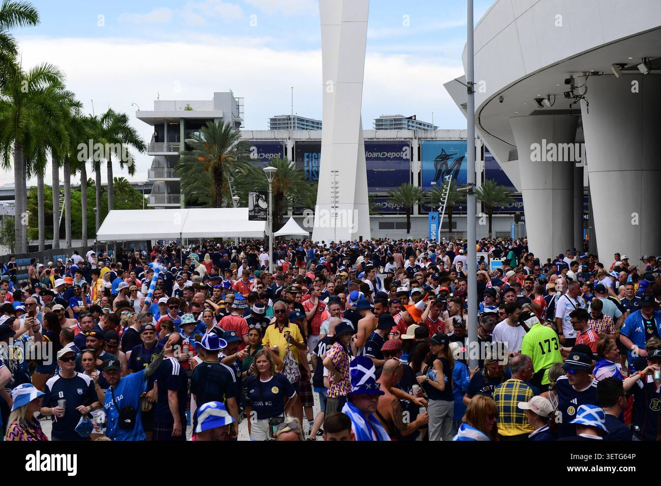 Scotland's fans take over Miami ahead of their march to loanDepot Park ...