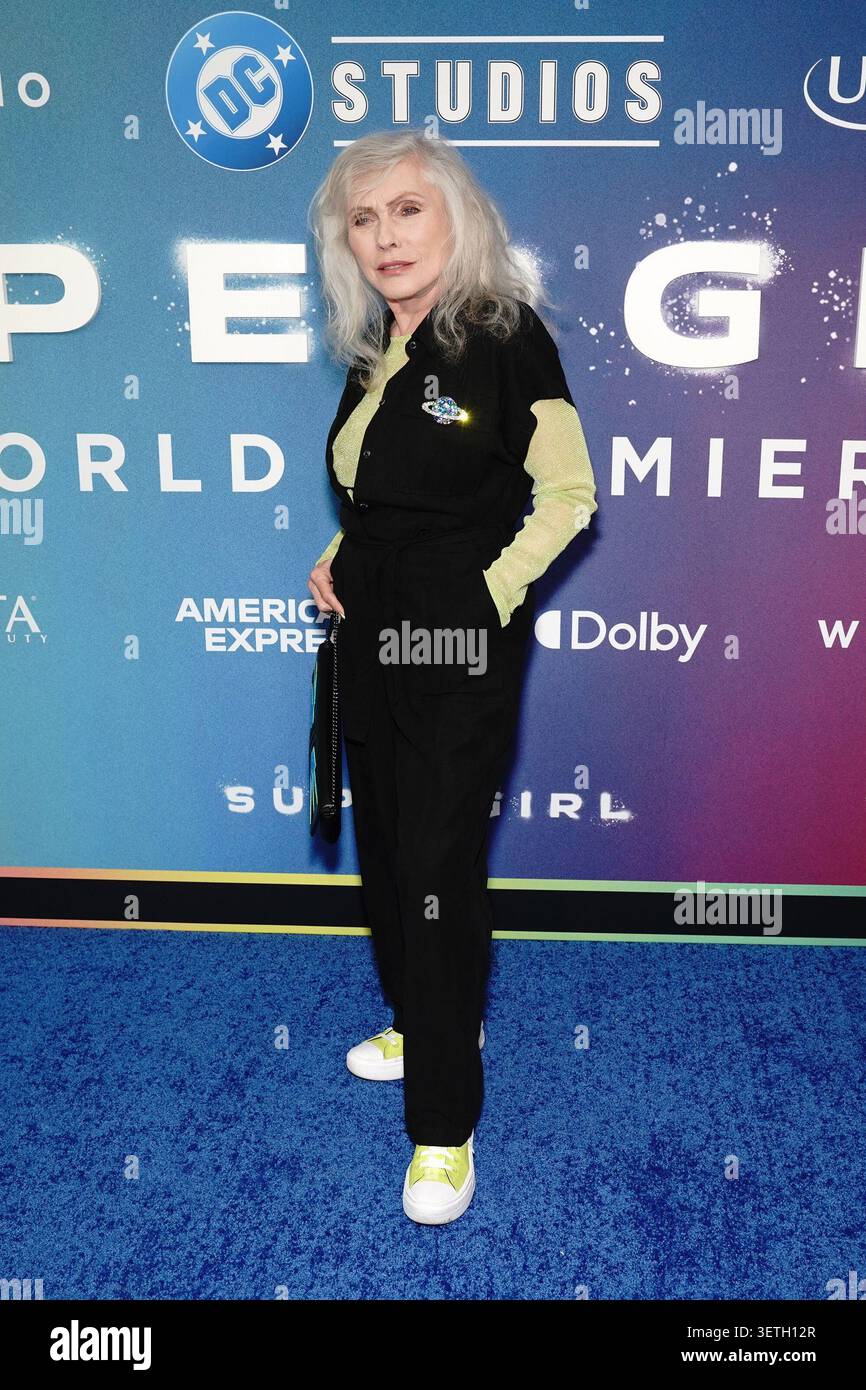 Deborah Harry at arrivals for SUPERGIRL Premiere, The Plaza at 300 ...