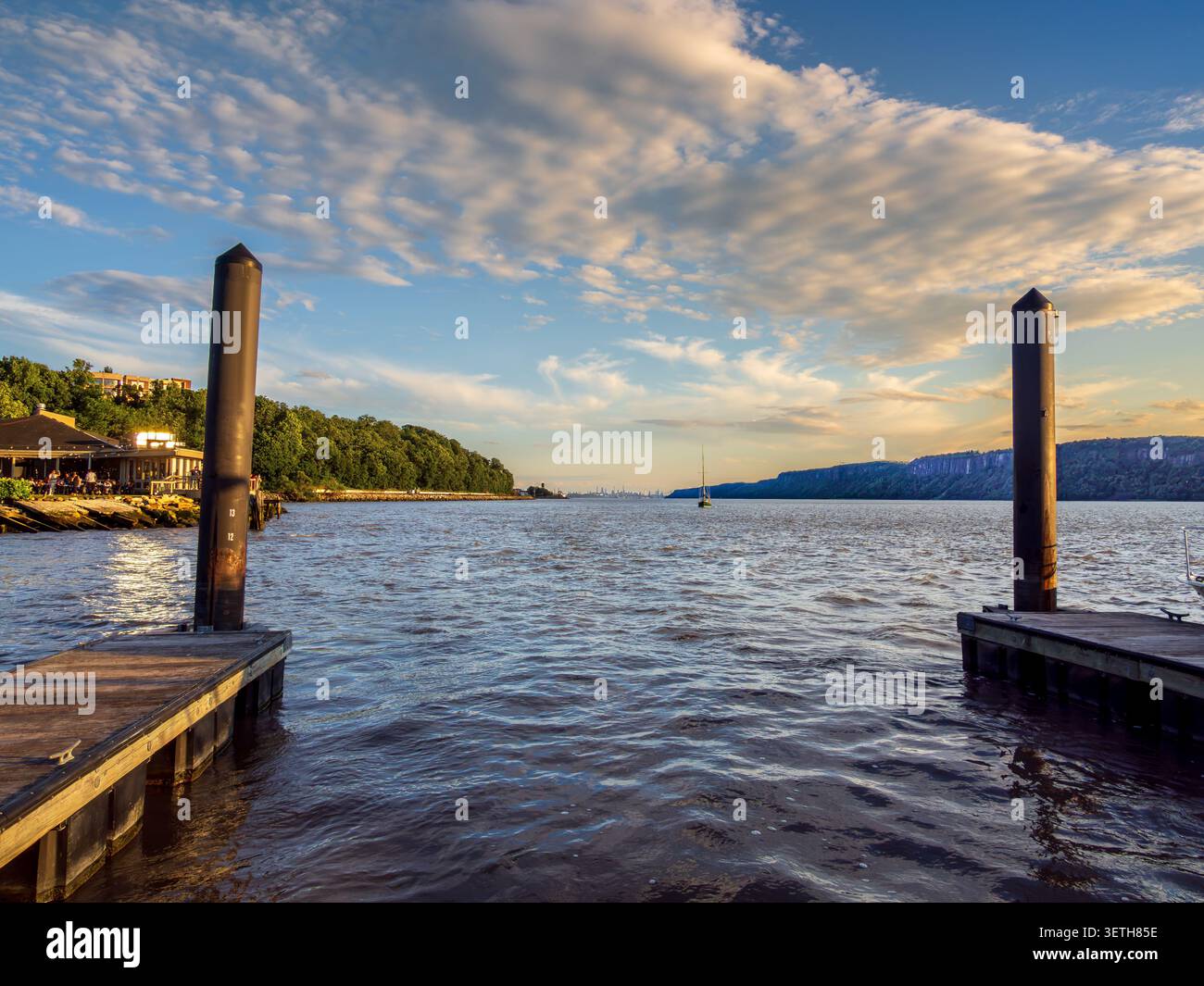 Manhattan's skyscrapers seen in the distance down the Hudson River from ...