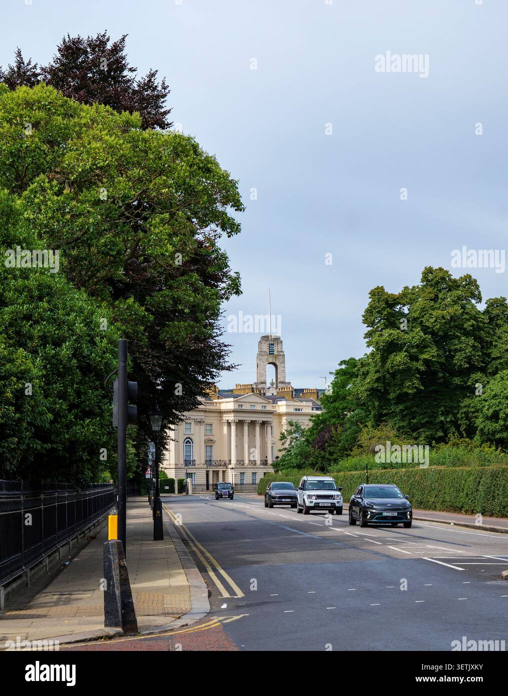 London - 07 12 2022: York Terrace West view toward neoclassical ...