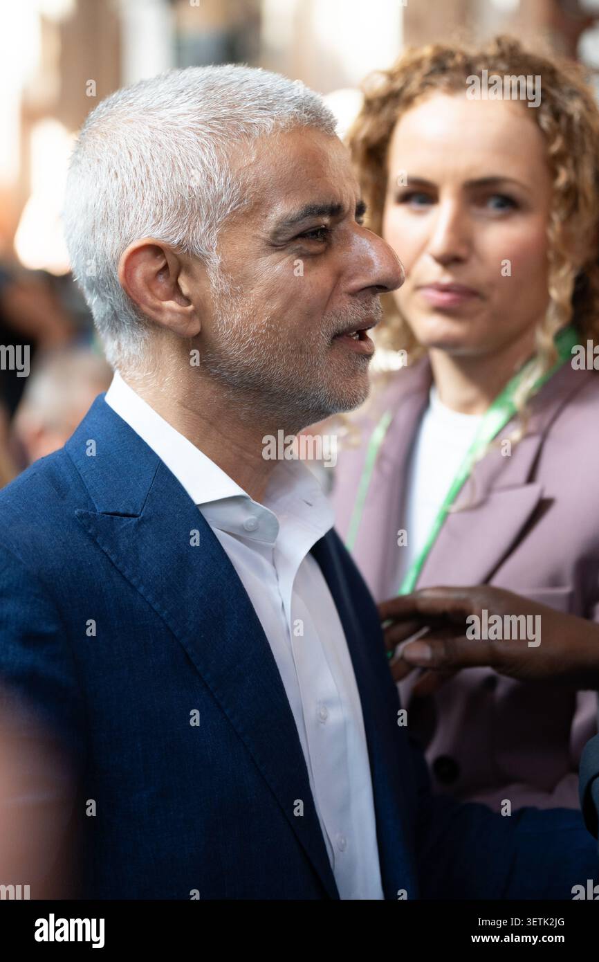Sir Sadiq Khan at the Climate and Energy Crises Bloomberg ...