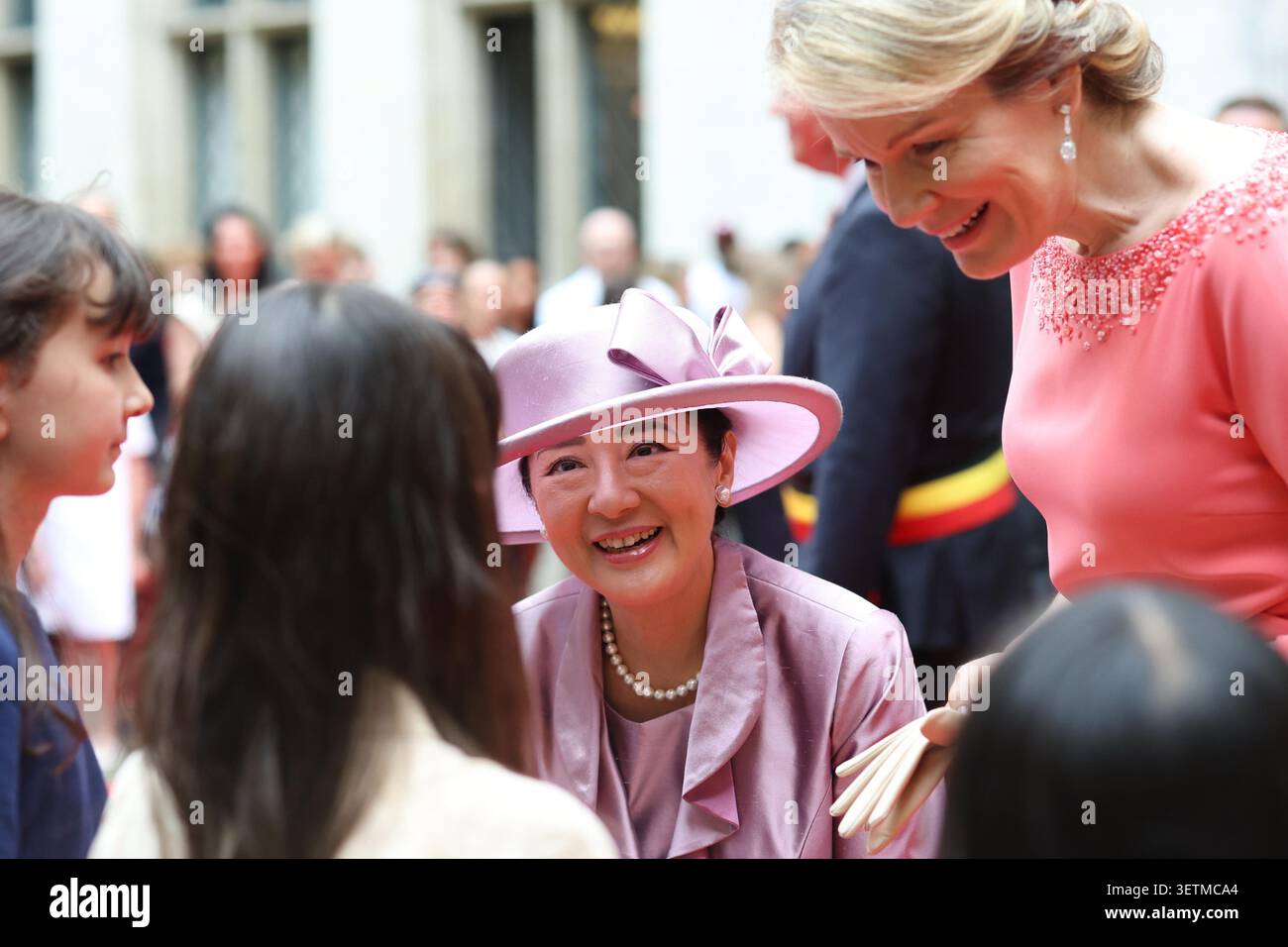 Japanese Empress Masako and Queen Mathilde speak at city hall in ...