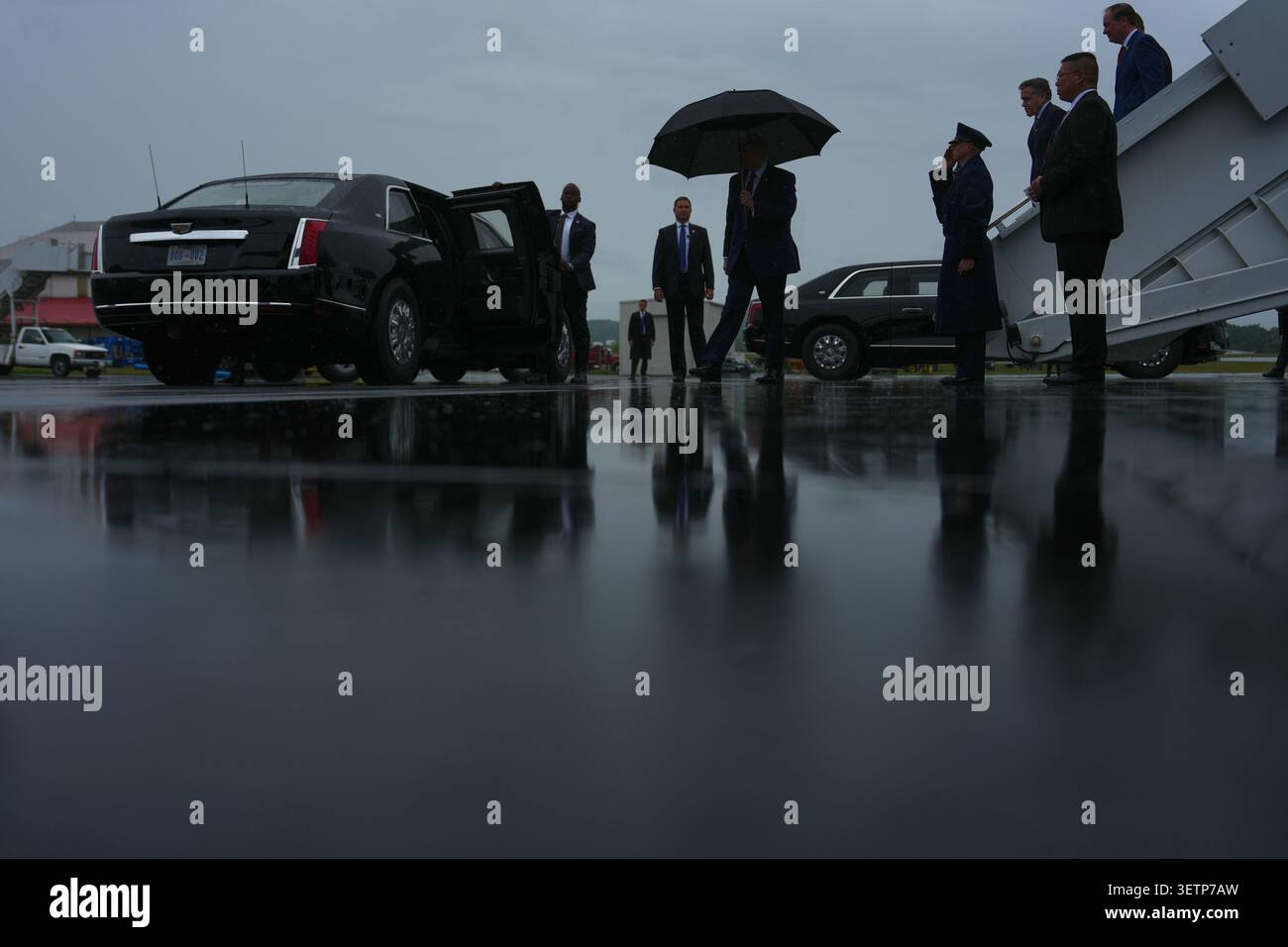 President Donald Trump disembarks Air Force One at Reading Regional ...