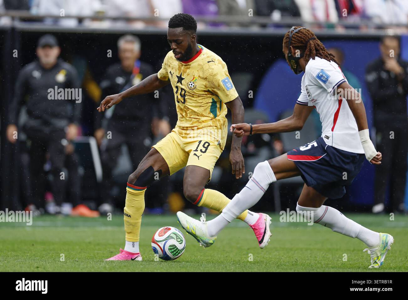 foxborough-lr-inaki-williams-of-ghana-jdjed-spence-of-england
