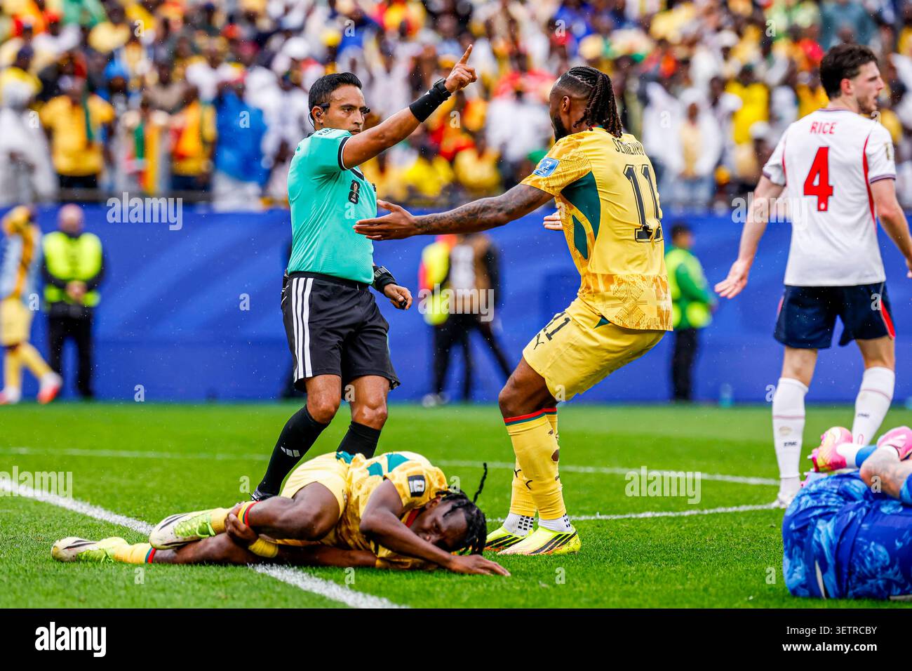 Antoine Semenyo of Ghana argue referee Said Martinez during the FIFA ...