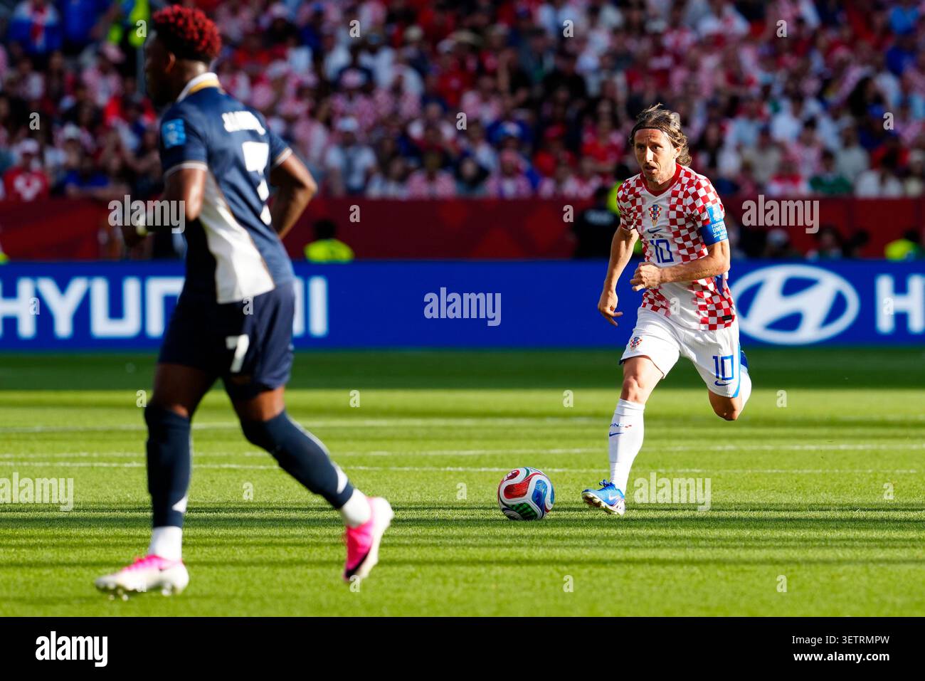Croatia's Luka Modric (10) moves the ball as Panama's Jose Luis ...