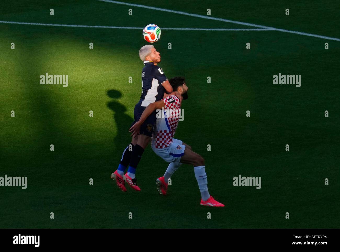 Panama's Cristian Martinez (6) and Croatia's Josko Gvardiol (4) vie for ...