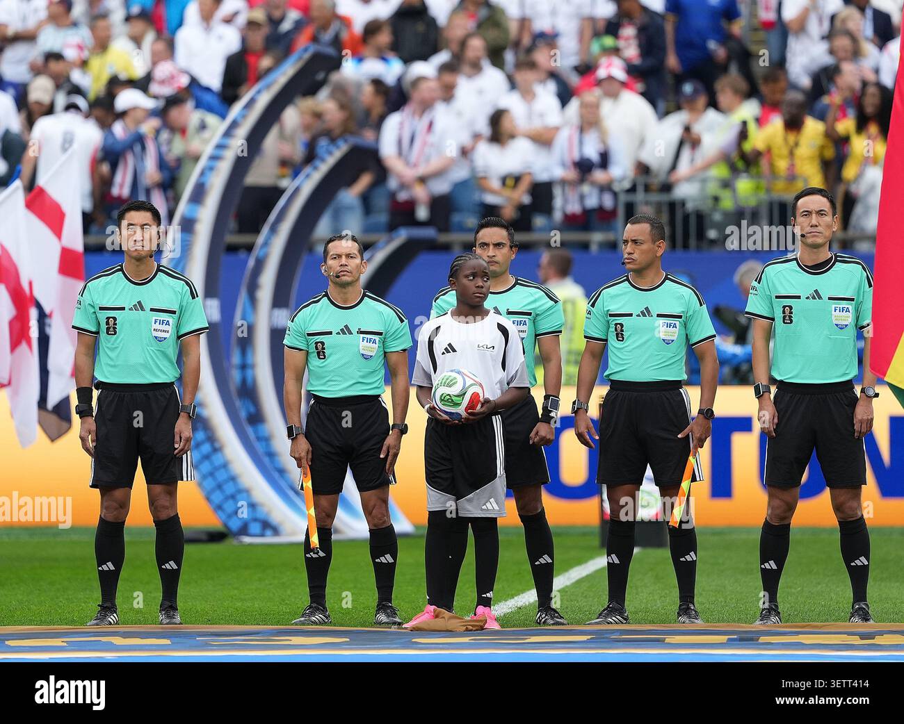 (260624) -- BOSTON, June 24, 2026 (Xinhua) -- Referees line up before ...