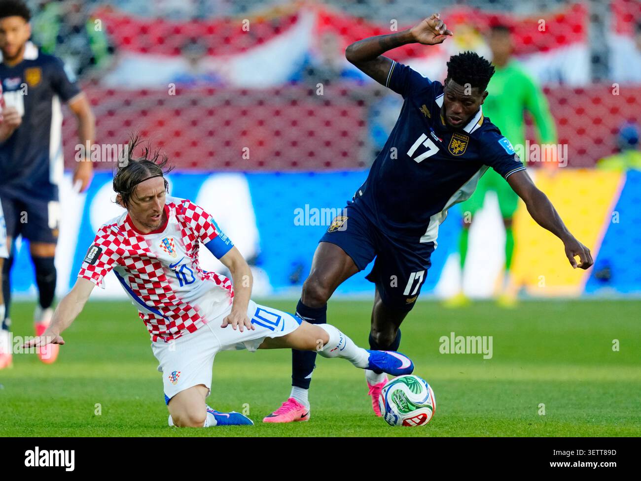 Panama's Jose Fajardo (17) and Croatia's Luka Modric (10) vie for the ...