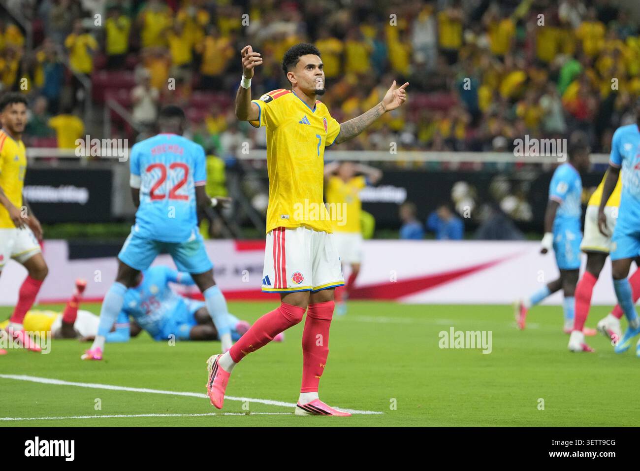 Colombia's Luis Diaz (7) reacts during the World Cup Group K soccer ...